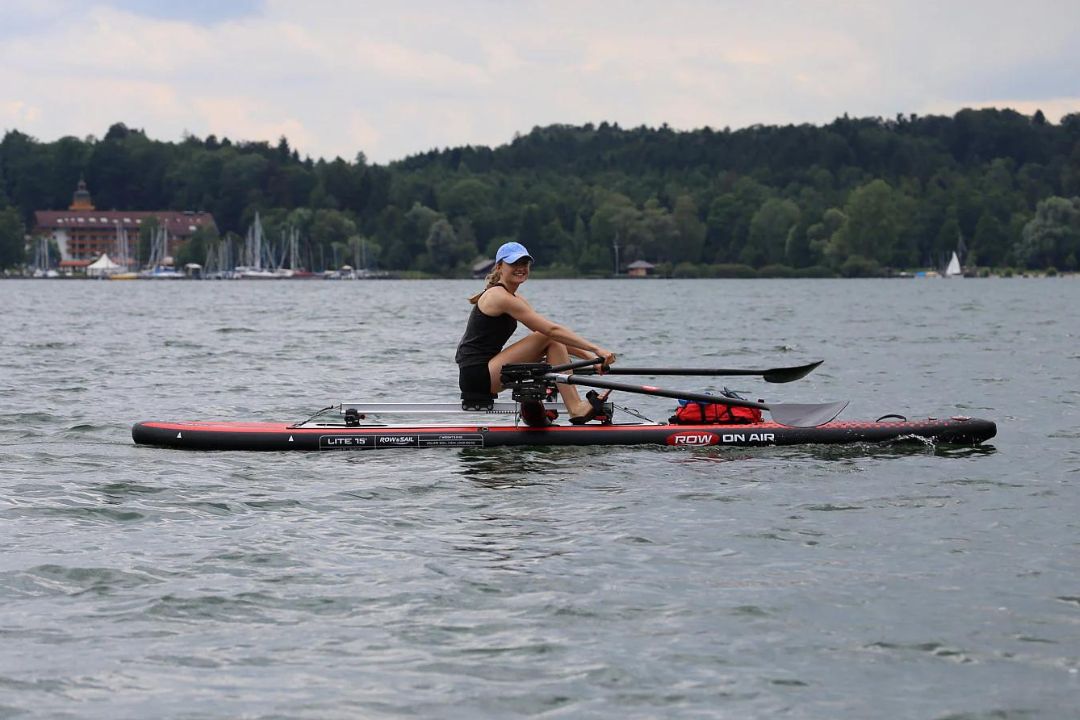 RowVista: The Innovative Forward Rowing System
